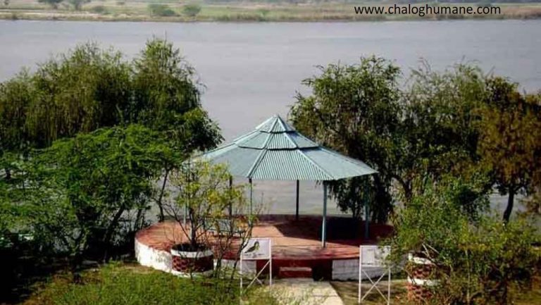 Top 4 Tourist Places in Raebareli - ChaloGhumane.com
