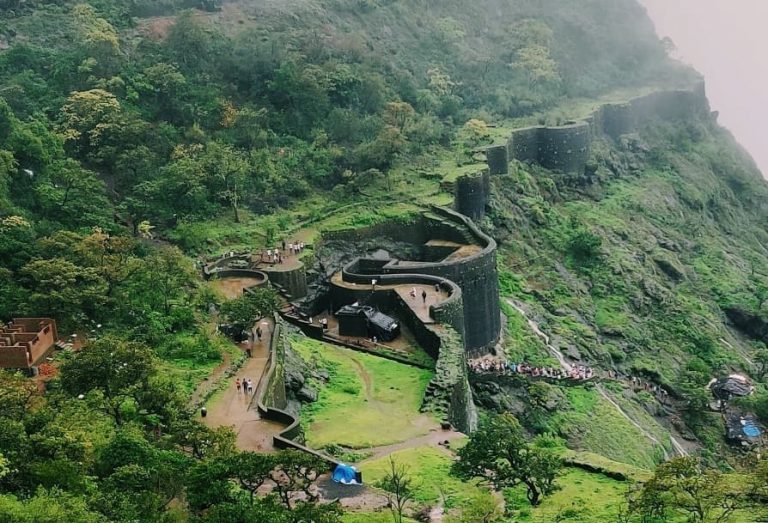 17 Best Attractive Places to Visit in Raigad - ChaloGhumane.com