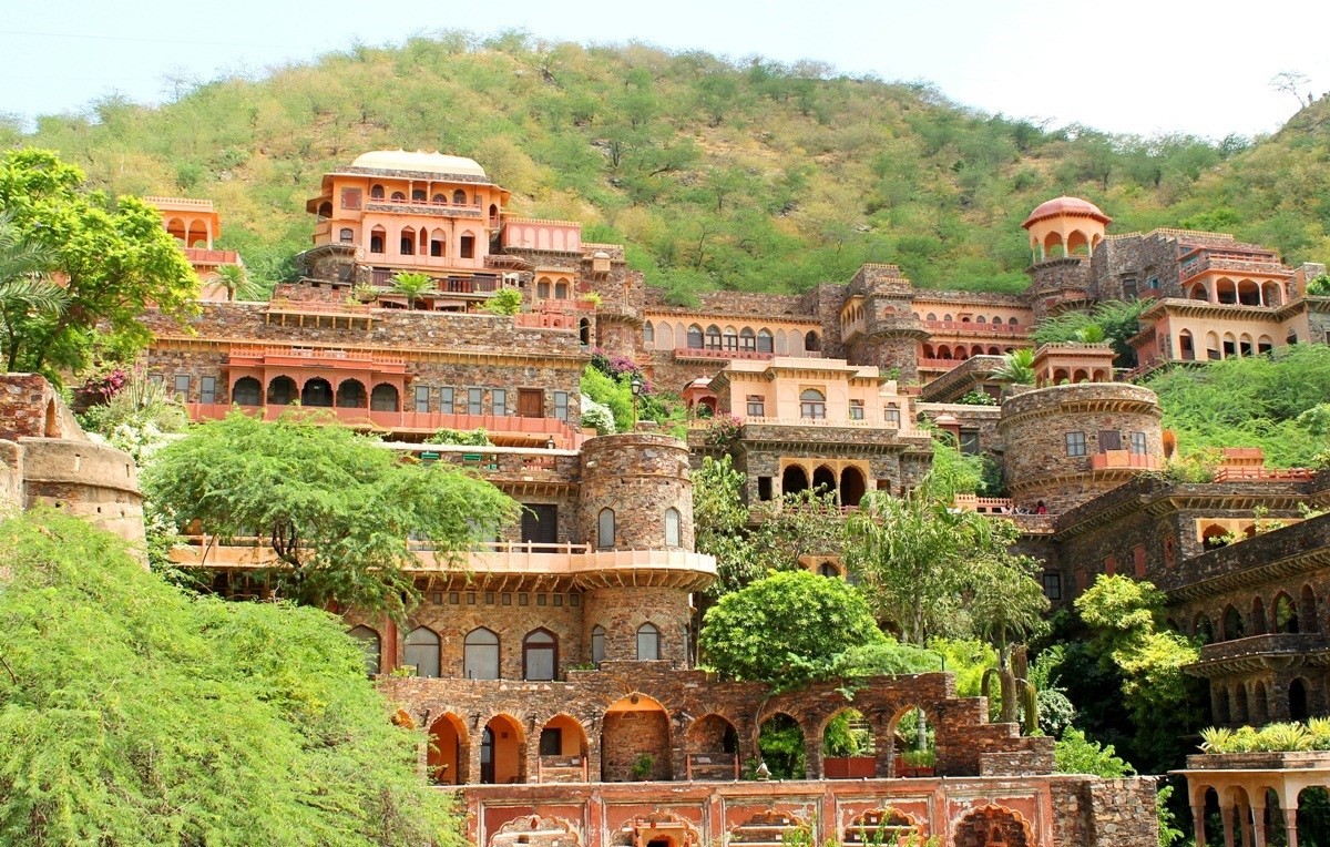 Best Places to Visit in Kotputli - ChaloGhumane.com